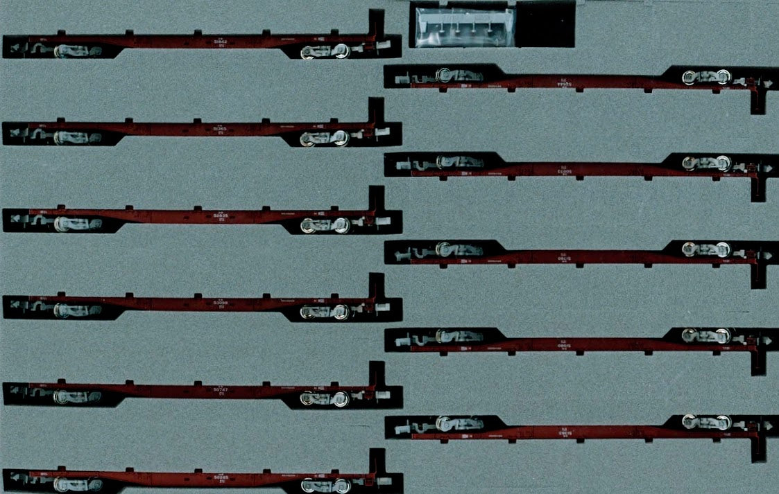 Kato 10-1317 KOKI 50000 (Gray Truck) Containers Unloaded 11-Car Set N – Sunset Blue Train